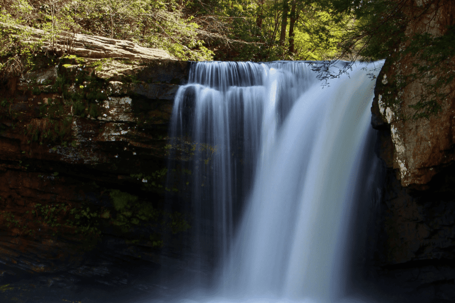 The Best Waterfalls in Tennesse: A Magical Tennesse Waterfall Road Trip ...