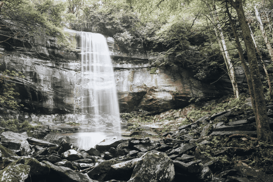 The Best Waterfalls in Tennesse: A Magical Tennesse Waterfall Road Trip ...